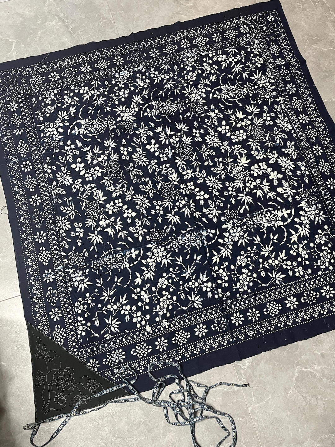 Vintage Chinese Blue Calico Fabric | Floral Batik Textile, Hand-sewn - Etsy