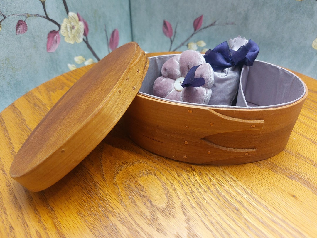 Silk Lined Shaker Style Sewing Box - Etsy