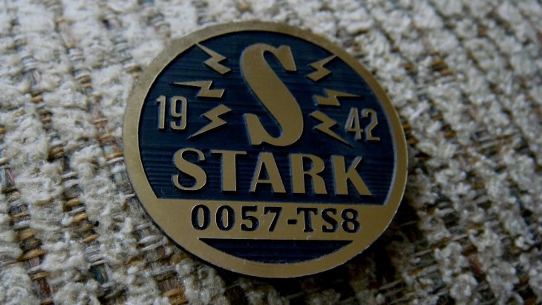 Stark Industries 1942 Employee Badge Prop IRON MAN Avengers Captain ...