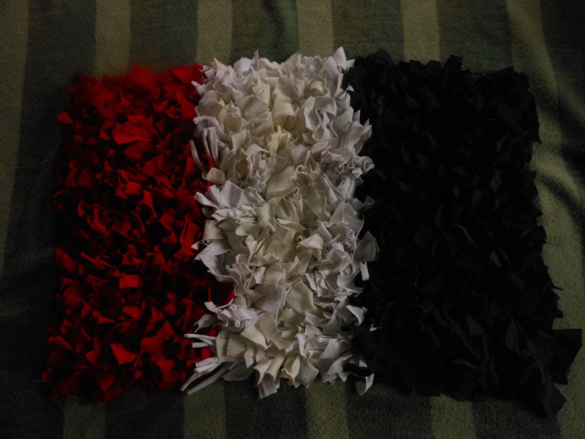 T Shirt Shaggy Rug-red, White, Blue-rectangular-americana Rag Rug ...