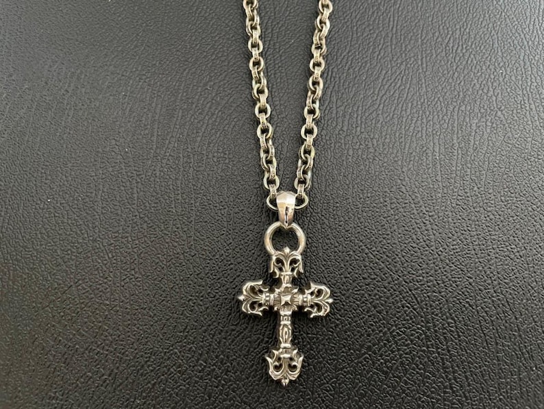 Colección de collares de plata con la Cruz Eterna: colgantes góticos de ...