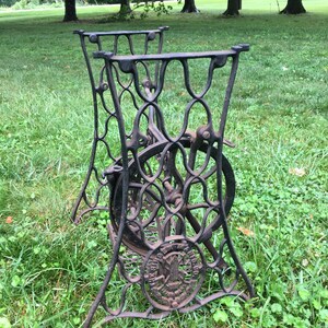Antique Treadle Sewing Machine Base - Etsy