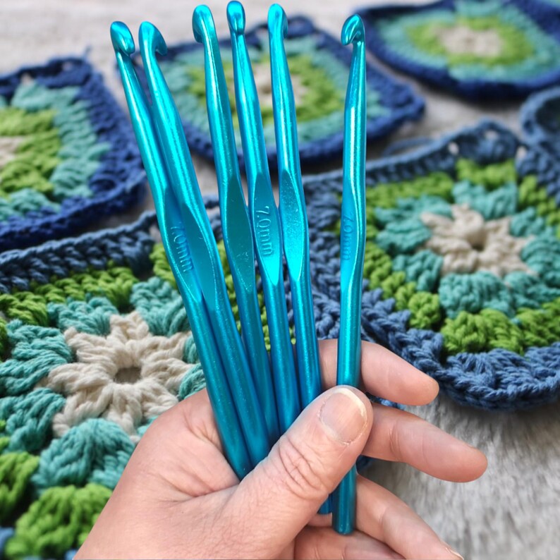 Wholesale Crochet Hook Sets – Choose Size & Quantity – Color-coded ...