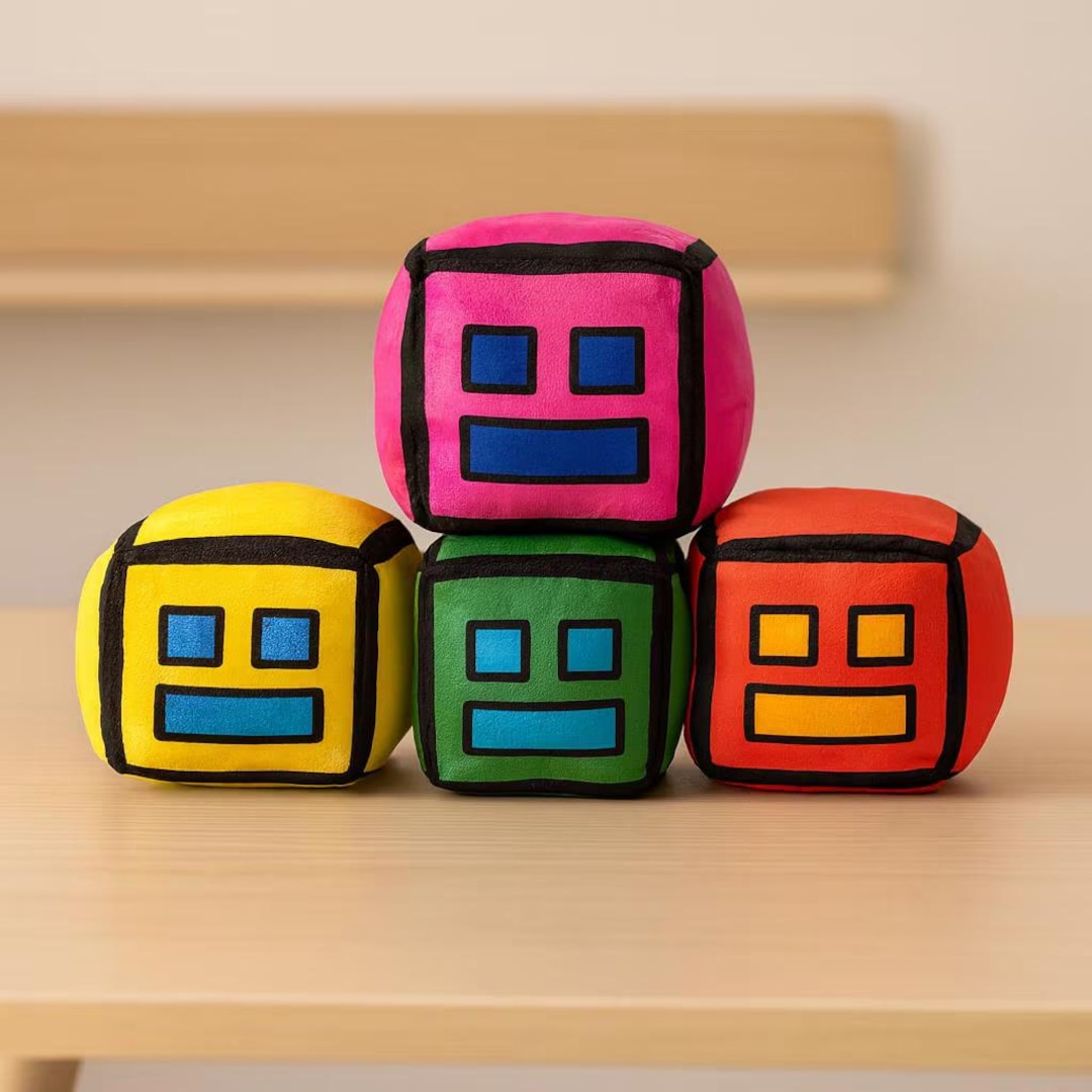 Geometric Dash Sprint Plush Doll, Colorful Game-inspired Hug Toy Soft ...
