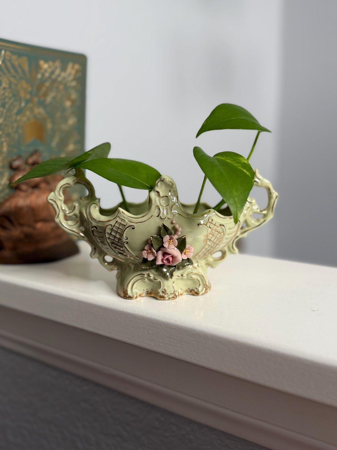 Petite Vintage Heirlooms of Tomorrow Porcelain Flower Vas - Etsy