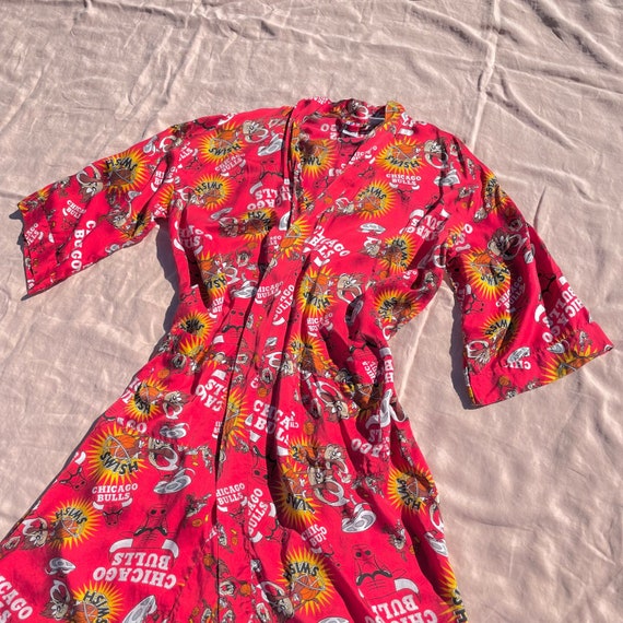 100% Silk Chicago Bulls Taz Robe | 1990's Basketball … - Gem