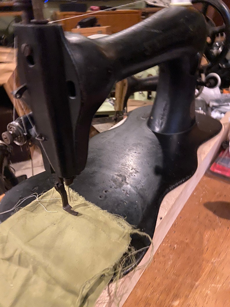 Singer Industrial 15 Class Improved Manufacturing Fiddle Base Sewing ...