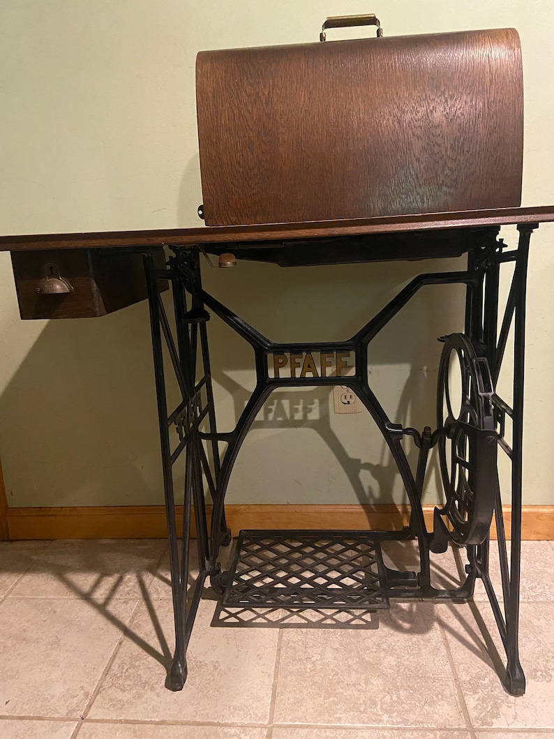 Vintage Pfaff Model 11 Treadle Sewing Machine , Attachment’s , Manuals ...
