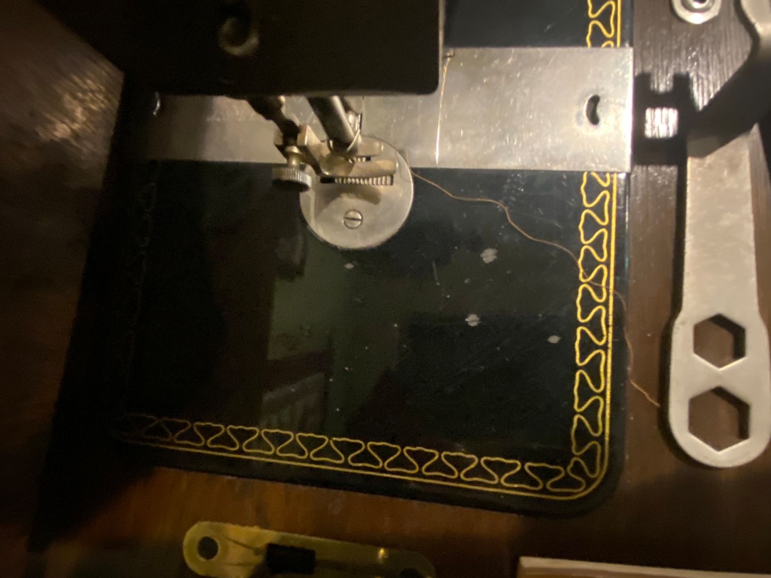 Vintage Pfaff Model 11 Art Decotreadle Sewing Machine With Attachment’s ...