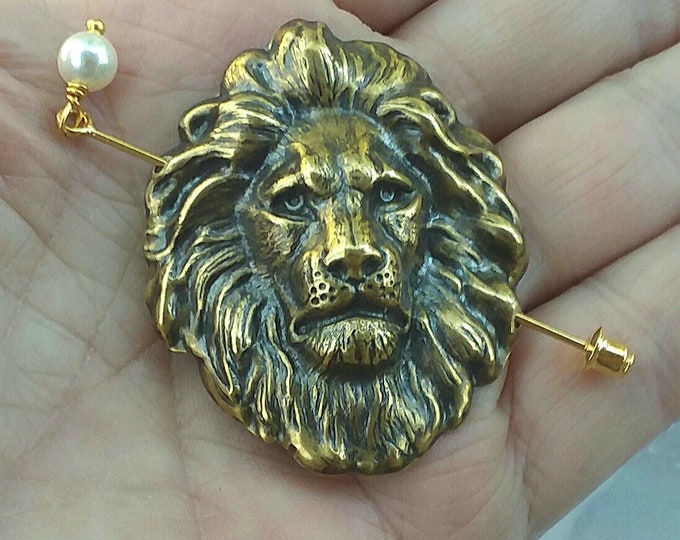 Gold Lion Pin - Etsy