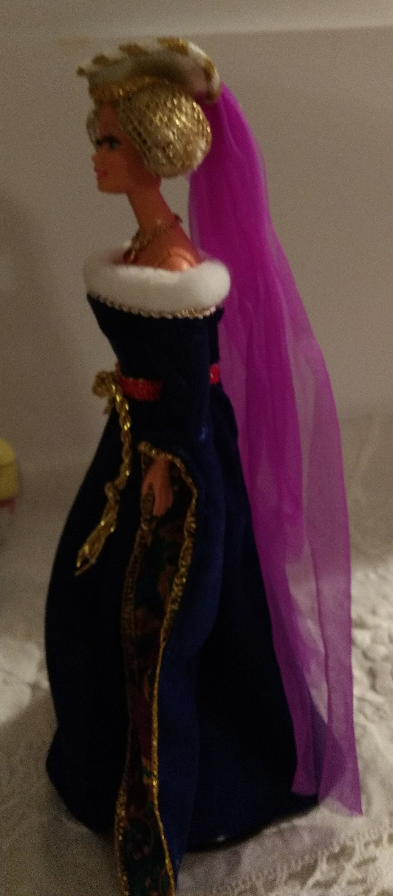 Vintage Medieval Lady Barbie 1995 | Etsy