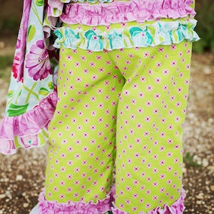 Olivia's Ruffle Bottom Pants and Capris PDF Pattern sizes | Etsy