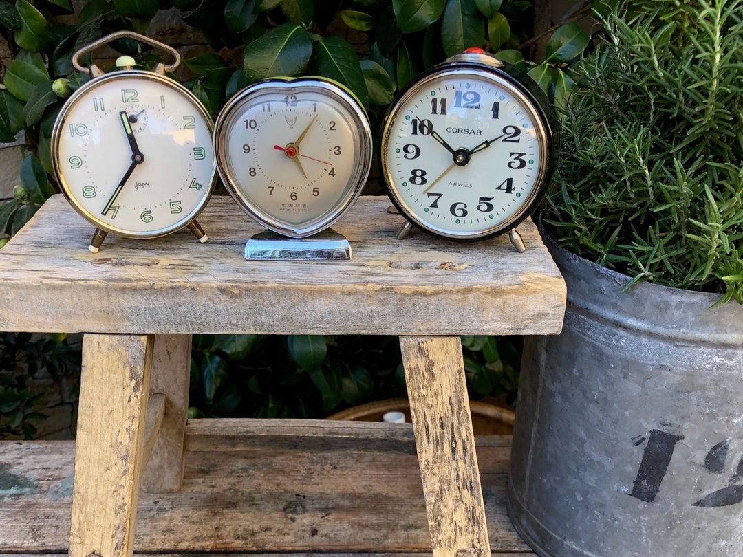 Vintage Alarm Clock Choose One Non-working Wind up Table - Etsy