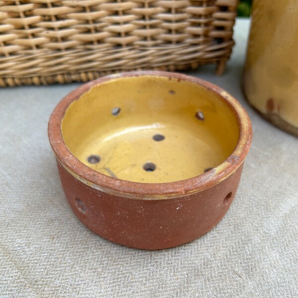 Antique Mold Pot - Etsy