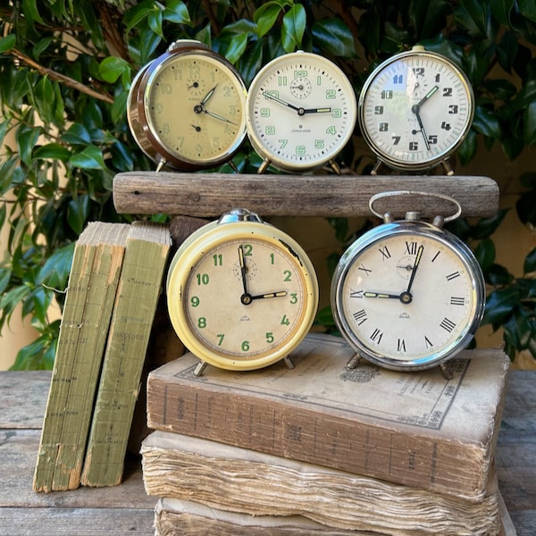 Vintage Desk Clock - Etsy