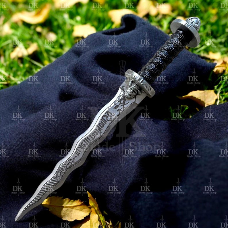 Once Upon a Time Rumpelstiltskin's Dagger | Dark One Dagger Replica ...