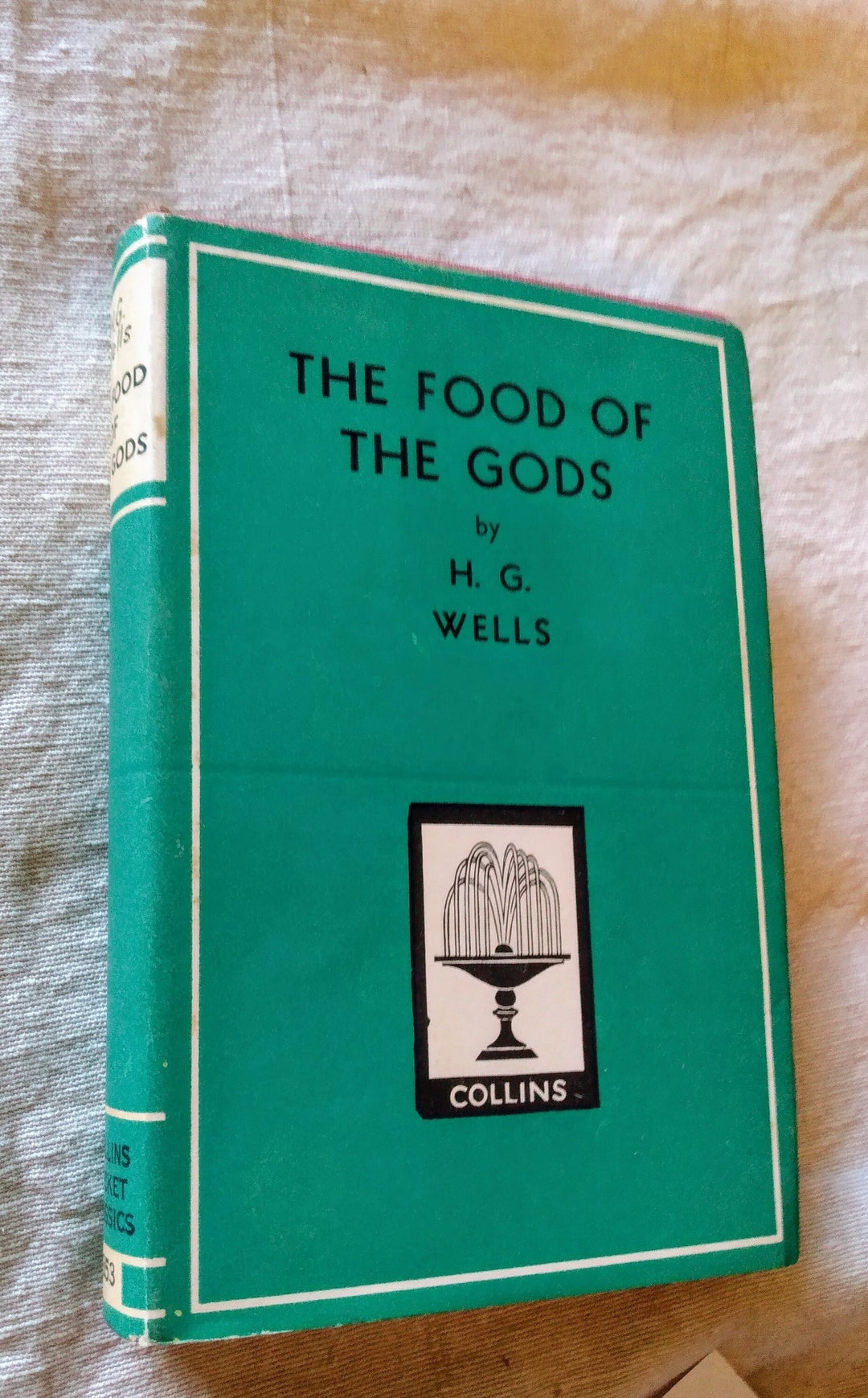 The Food of the Gods Vintage Mid Century Book by H G Wells Likely 1950s ...