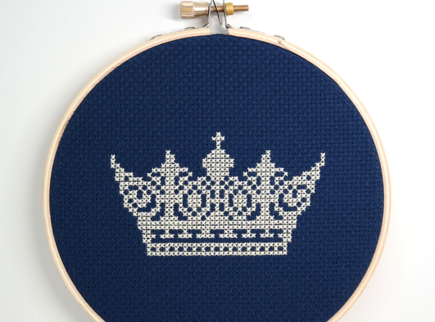 Royal Crown Modern Cross Stitch PATTERN - Etsy Australia