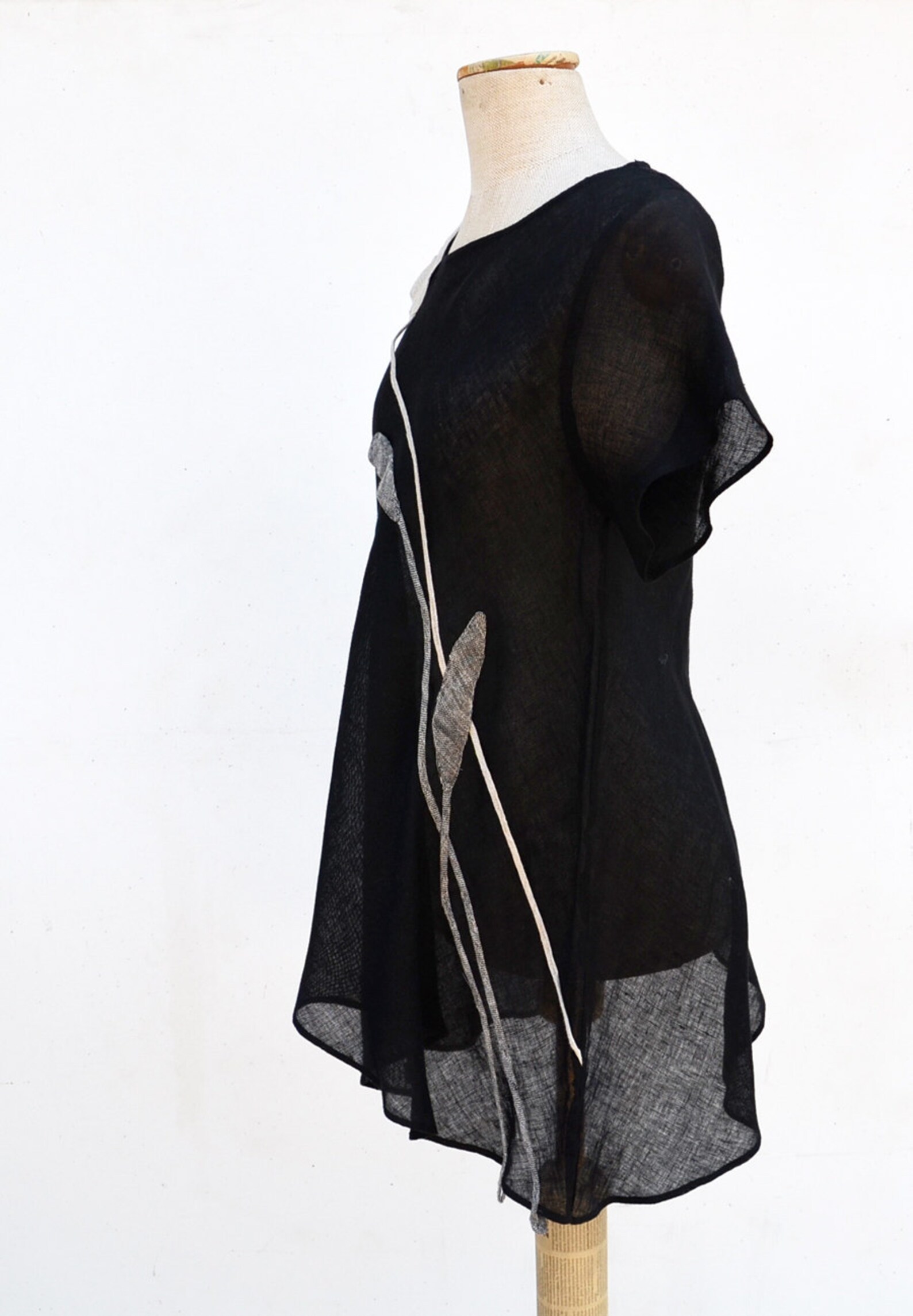 Long Light Black Linen Tunic, Tank Sculptural Floral Applique S Size ...