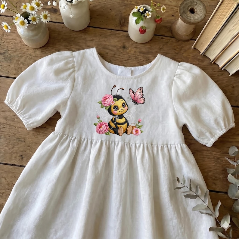 Cute Bee Butterfly, Baby Bee With Flowers and Butterfly Embroidery ...