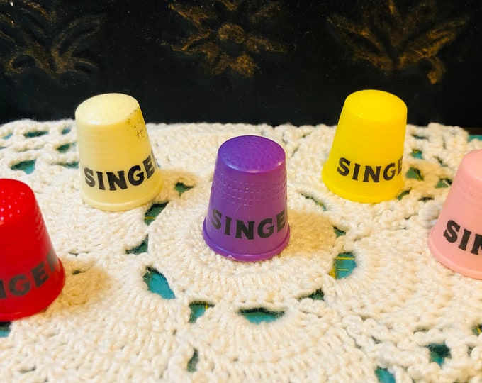 5 Vintage Plastic Singer Advertising Thimbles Red - White - Yellow ...