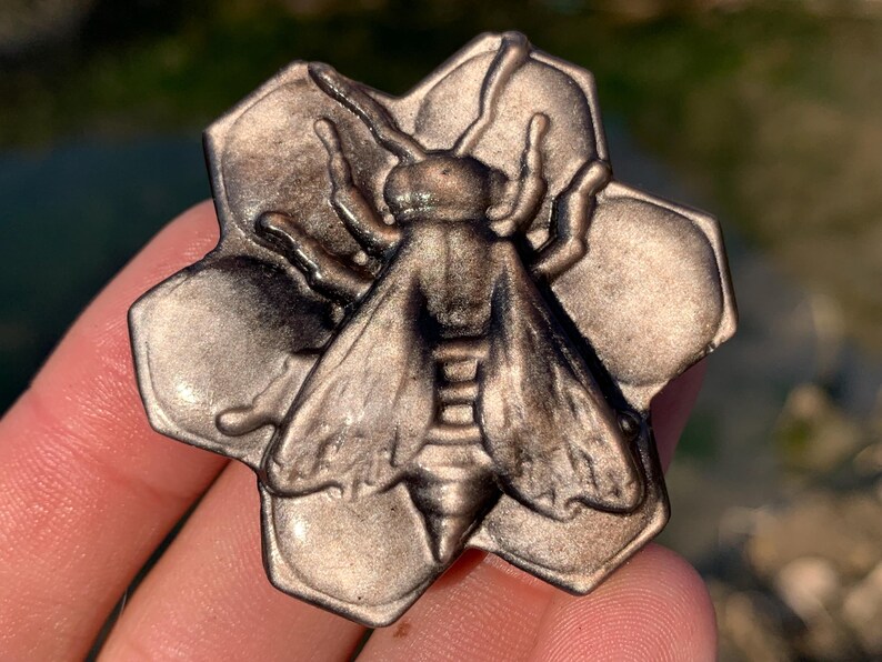 1.7''+ Natural Silver Obsidian Bees Skull Crystal Gifts 1pc - Etsy