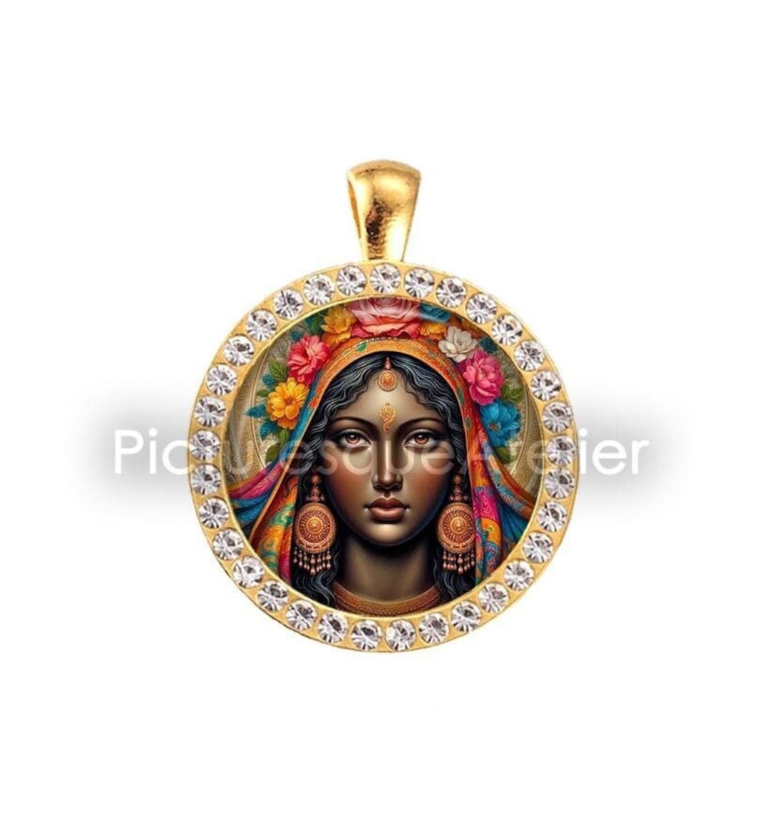 SAINT SARAH Pendant, Sara-la-kâli, Sara the Black, Romani, Patron ...