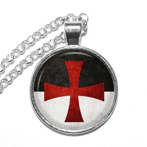 BEAUCEANT Necklace, Knights Templar, Flag, Symbol, Art Pendant Necklace ...