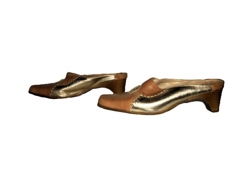 Vintage Tan Gold Leather Mules Stacked Slides US Size 8 1/2 Only 10 USD ...