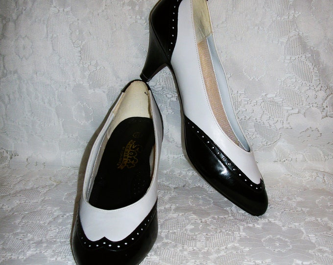 Ladies Black And White Spectator Pumps at Louis Tillmon blog
