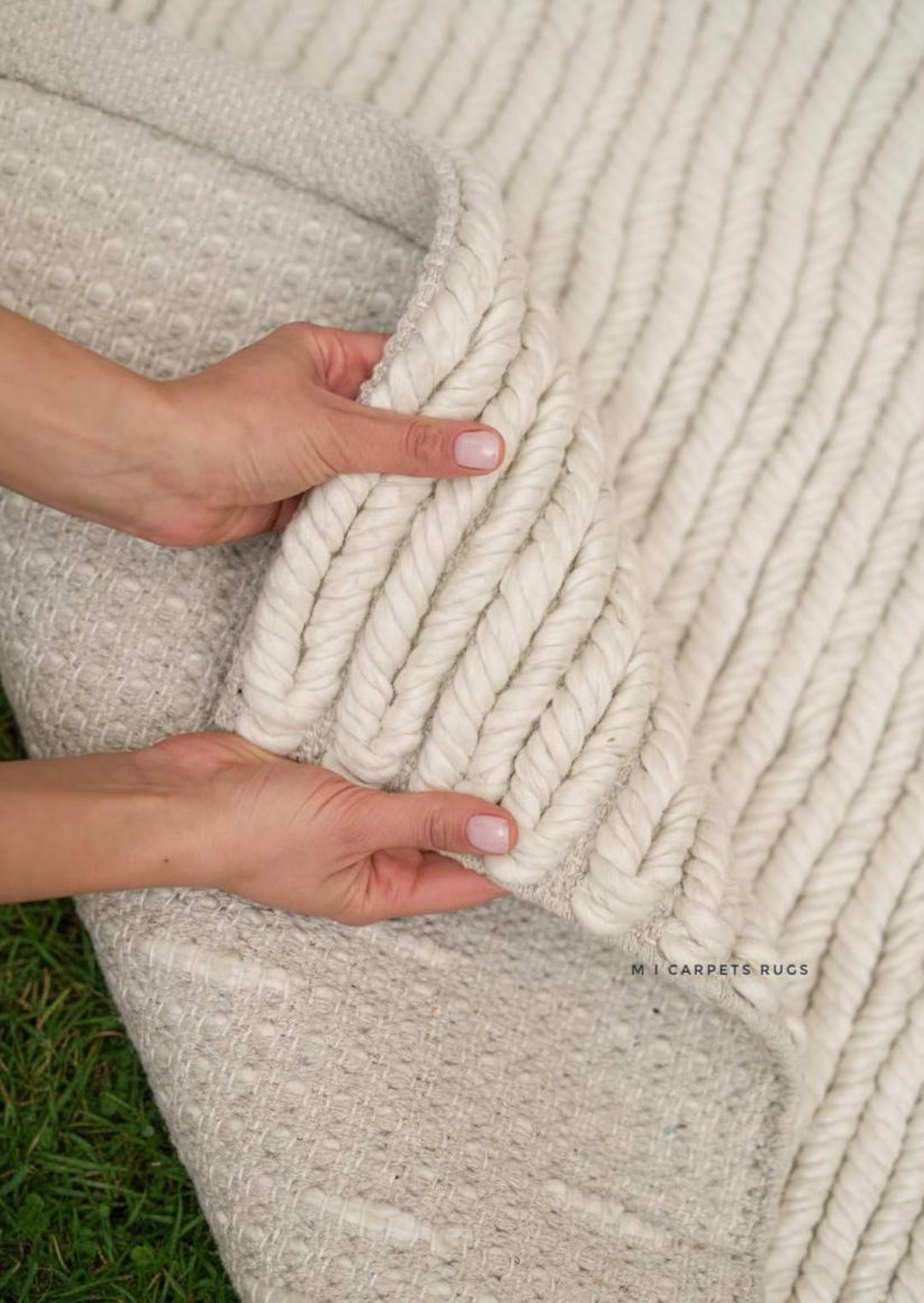 Chunky Handwoven Wool Rug - Thick Soft Cozy Modern Floor Carpet ...