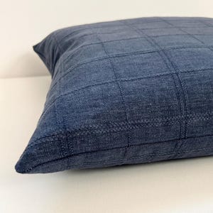 Dark Navy Blue Textured Plaid Geometric Decorative Throw Pillow Cover ...