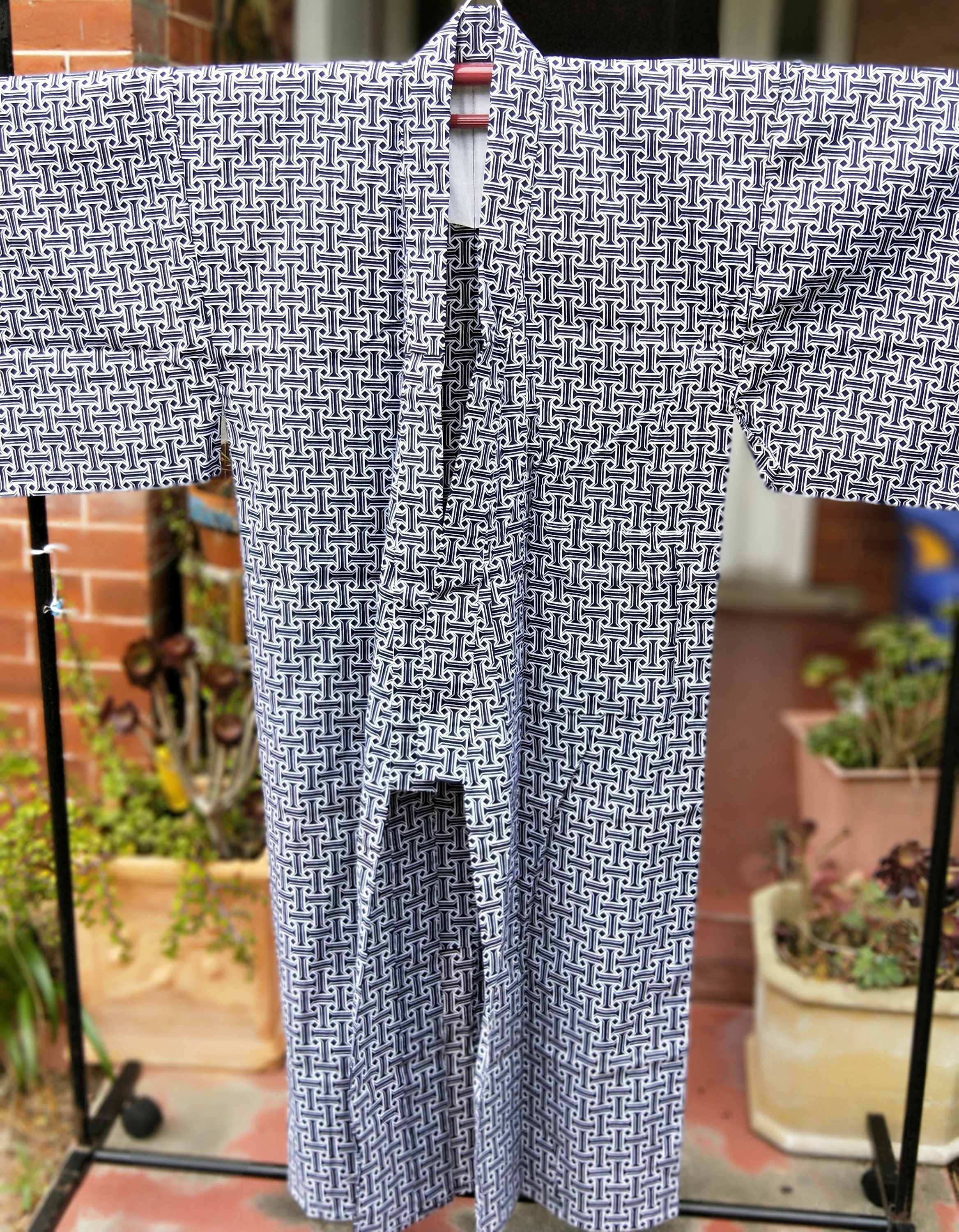 Vintage Japanese cotton yukata kimono indigo blue geometric pattern ...