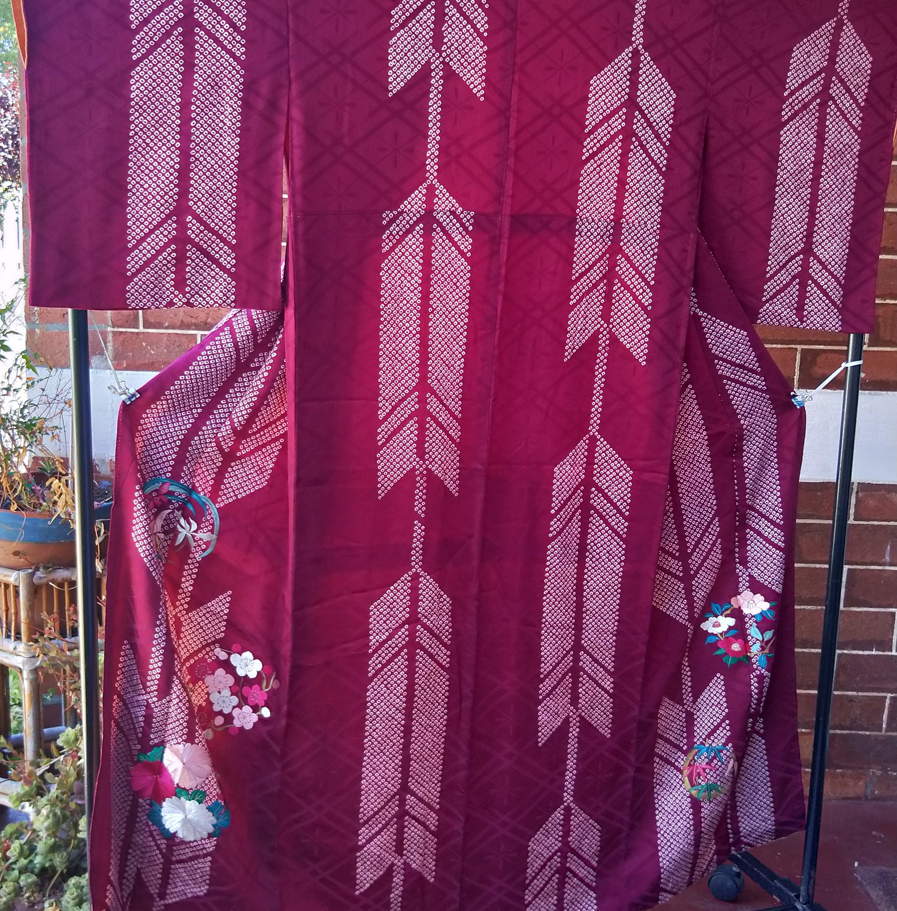 Antique Japanese rinzu fine weaves purple wine, silk kimono with ...