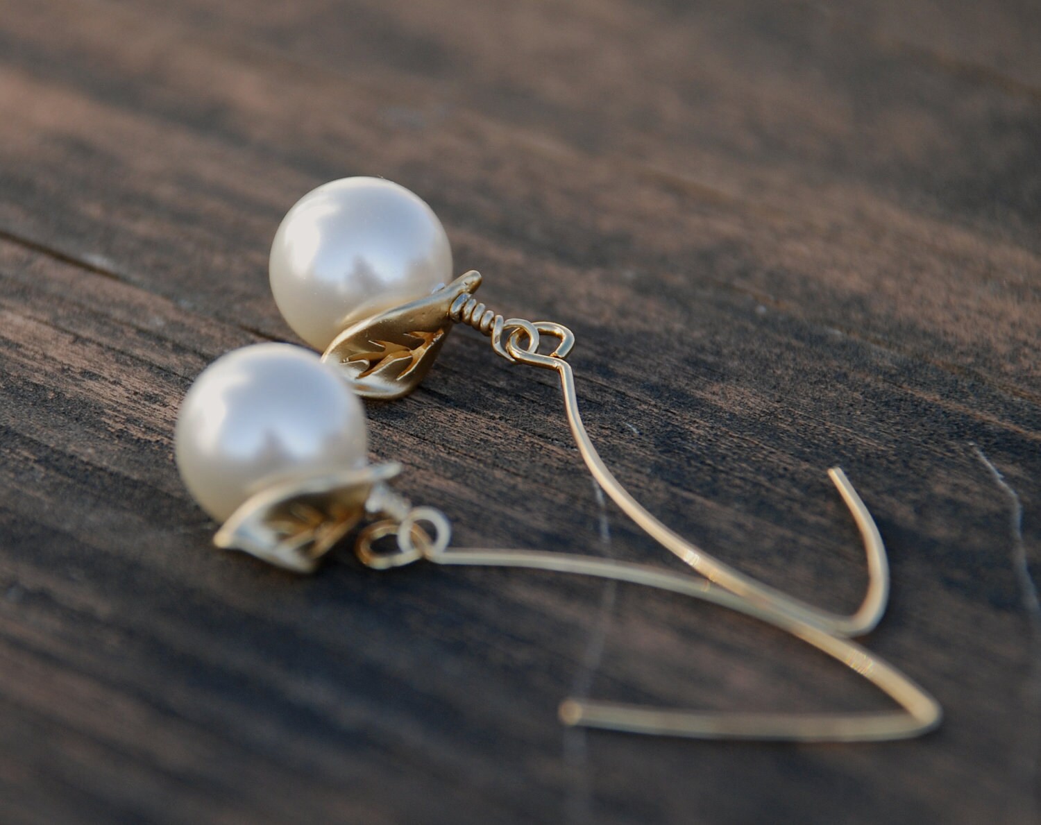 Lovely apple Earrings, Apple, Gold, Large Swarovski Pearl, Apple ...
