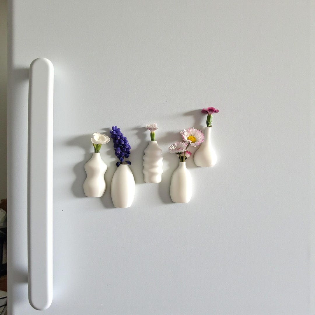 Set of 5 Magnetic Mini Vases, Fridge Vase Magnets for Tiny Flowers ...
