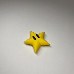 Mini Super Mario Star Keychain, Retro Nintendo Power up Art, Miniature ...