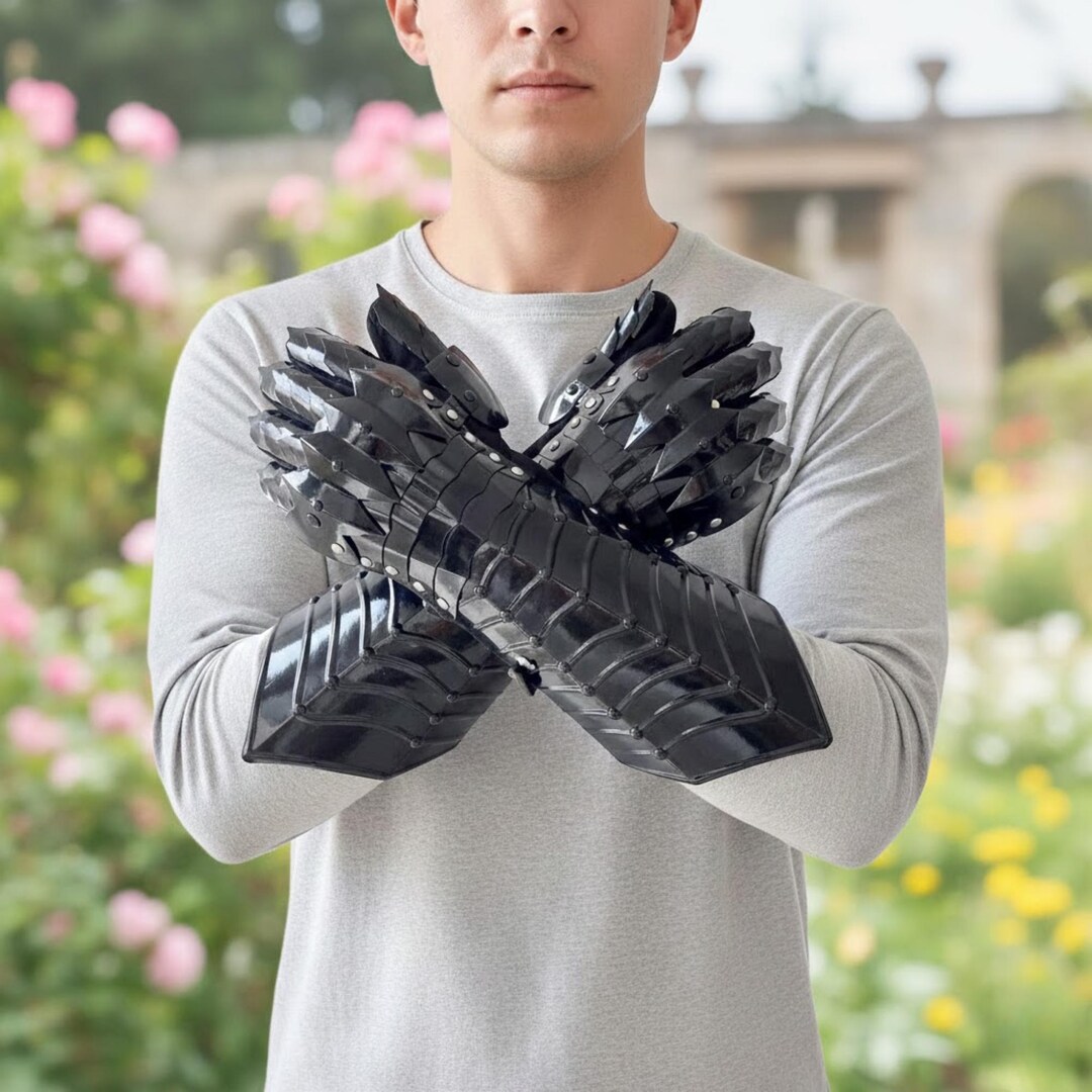 Medieval Gauntlets Gloves Steel Armor Gloves Black Knight Etching ...