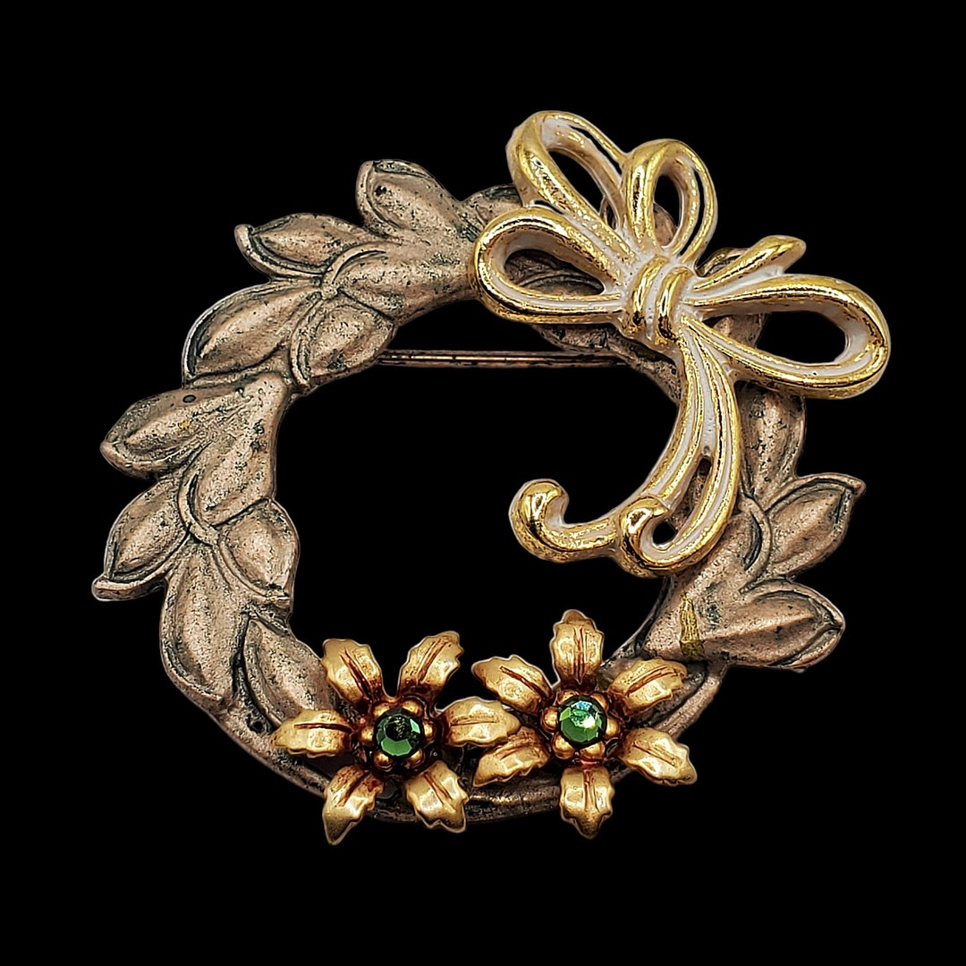 Vintage KERISSA Wreath Brooch, Crystal Wreath Pin, Vintage Signed ...