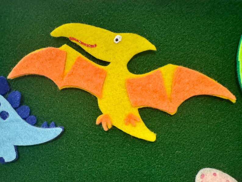 Dinosaur Hide and Seek Felt Story Board Set, Game, Rhyme, Library Story ...