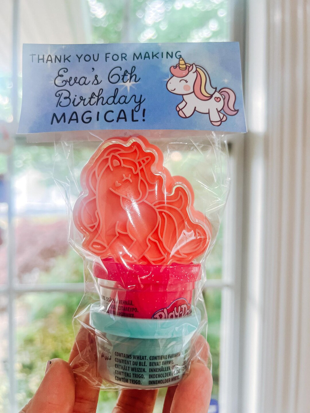 Playdoh Unicorn Party Favor Set, Cookie Cutter, 2 Play Doh Packs ...