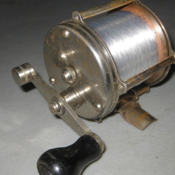 Vintage Fishing Reel - Etsy