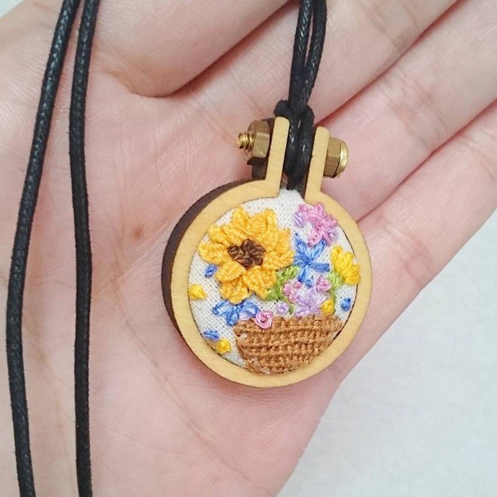 Cross Stitch Mini Frame Tiny Pendant Small Embroidery Hoop - Etsy