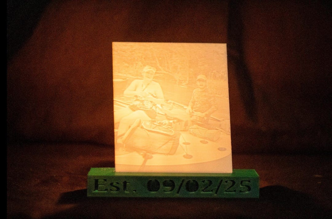 Custom Lithophane and Engraved Stand - Etsy