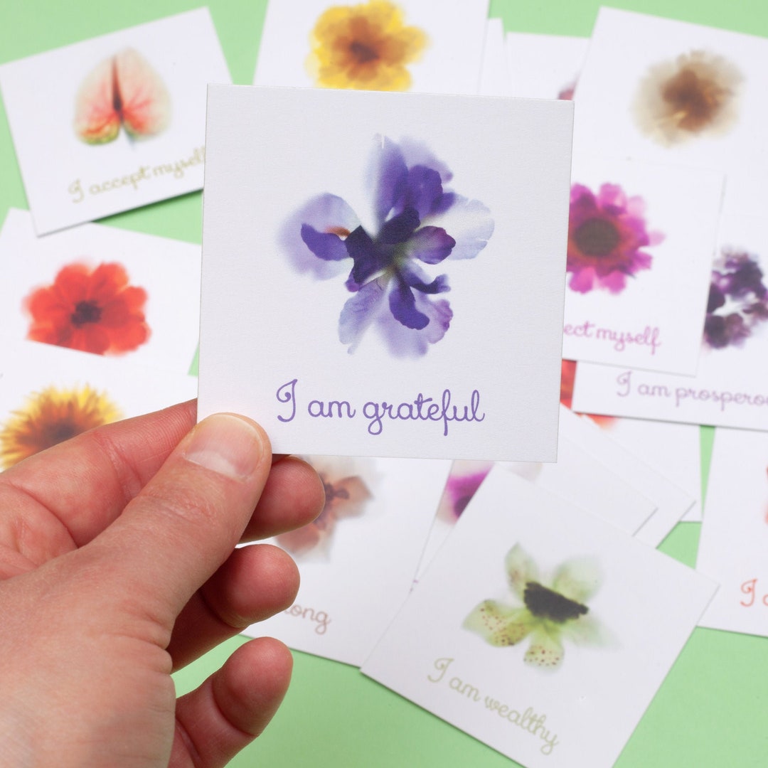 Positive Affirmation Cards: Floral Self-care Gift, 22 Mini Motivation ...