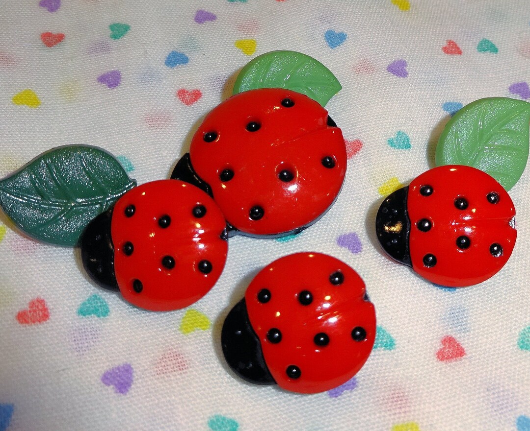 29 LADYBUG & Leaves Buttons Multiple Sizes 1/2 to 1 Shank Buttons Hair ...
