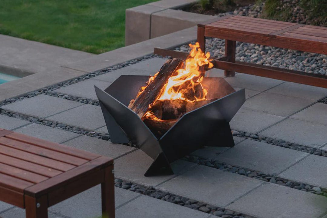 Modern Geometric Steel Fire Pit - Tool-free Assembly (4 Pieces ...