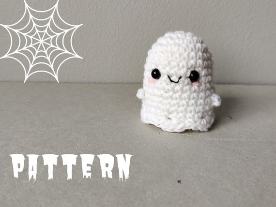 PATTERN: Cute Halloween Ghost Crochet Amigurumi PDF Tutorial - Etsy