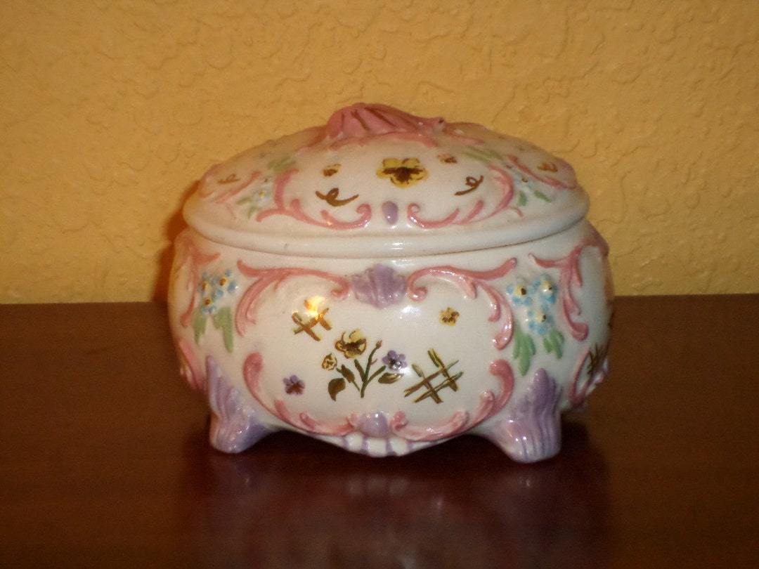 Vintage Pink/trinket BOX Handpainted/1953/shabby Chic - Etsy
