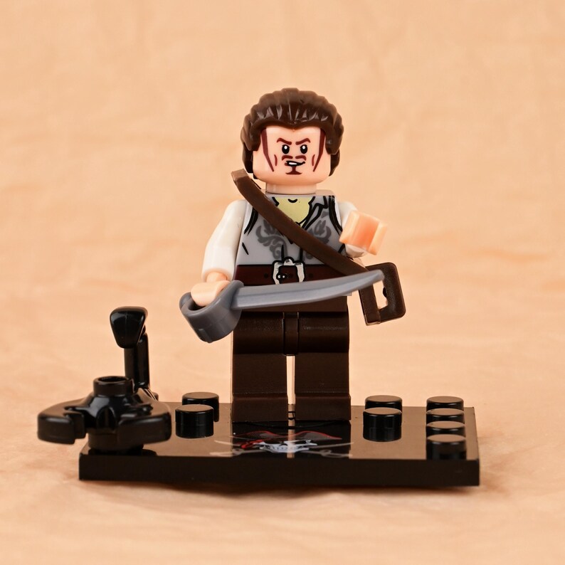 William Turner Collector Figure | Blacksmith Turned Pirate | Heroic ...